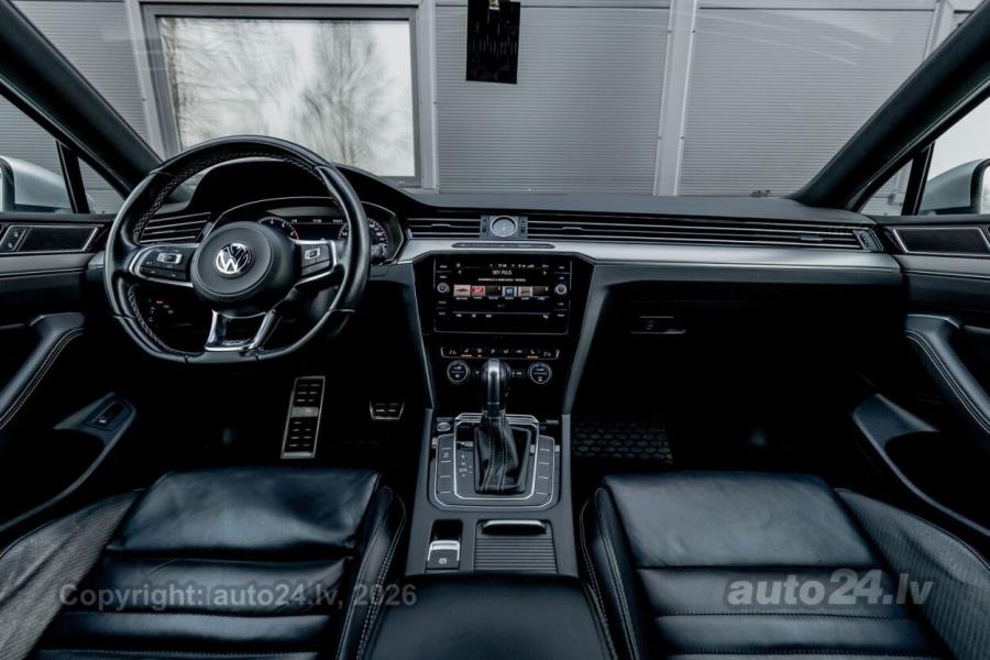 Grey Volkswagen Passat 2018 in Tallinn, with an engine capacity of 1.40 L and mileage of 169 thousand km for 18500 €, photo 7 on AUTOMOTO.COM.LV