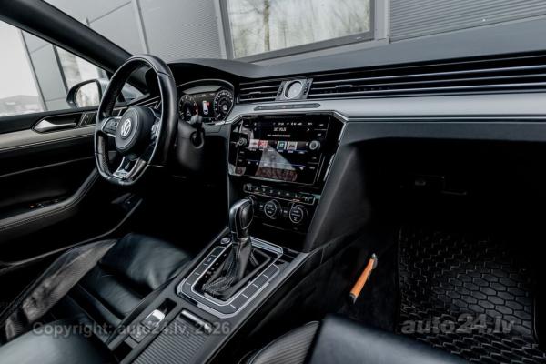 Pelēks Volkswagen Passat 2018 Tallina, ar dzinēja tilpumu 1.40 L un nobraukumu 169 tūkst. km par 18500 €, foto 10 vietnē AUTOMOTO.COM.LV