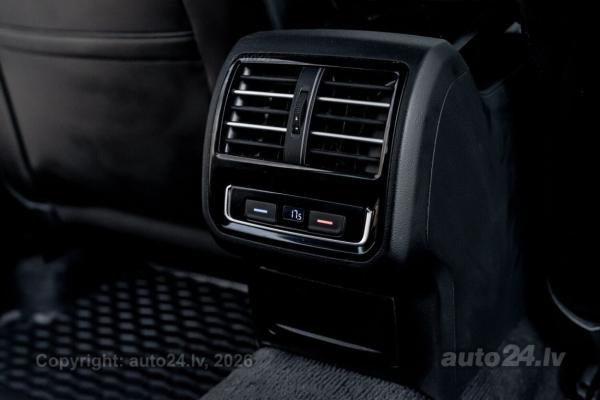 Pelēks Volkswagen Passat 2018 Tallina, ar dzinēja tilpumu 1.40 L un nobraukumu 169 tūkst. km par 18500 €, foto 11 vietnē AUTOMOTO.COM.LV
