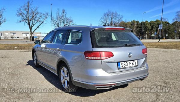 Pelēks Volkswagen Passat 2018 Pērnava, ar dzinēja tilpumu 2.00 L un nobraukumu 306 tūkst. km par 13000 €, foto 4 vietnē AUTOMOTO.COM.LV