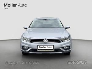 Grey Volkswagen Passat 2018 in Parnu, with an engine capacity of 2.00 L and mileage of 234 thousand km for 15900 €, photo 4 on AUTOMOTO.COM.LV