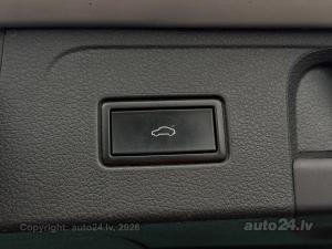 Grey Volkswagen Passat 2018 in Parnu, with an engine capacity of 2.00 L and mileage of 234 thousand km for 15900 €, photo 22 on AUTOMOTO.COM.LV