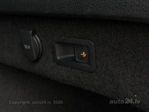 Grey Volkswagen Passat 2018 in Parnu, with an engine capacity of 2.00 L and mileage of 234 thousand km for 15900 €, photo 23 on AUTOMOTO.COM.LV