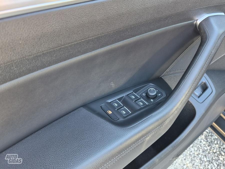 Grey Volkswagen Passat 2018 in Vilnius, with an engine capacity of 1.60 L and mileage of 216 thousand km for 12450 €, photo 14 on AUTOMOTO.COM.LV