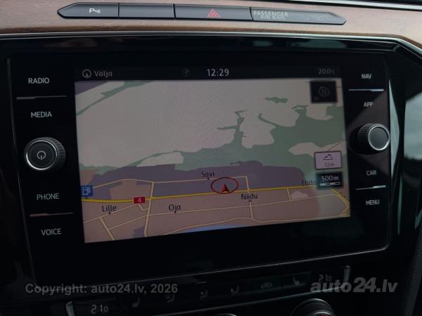 Pelēks Volkswagen Passat 2018 Pērnava, ar dzinēja tilpumu 2.00 L un nobraukumu 236 tūkst. km par 13600 €, foto 9 vietnē AUTOMOTO.COM.LV