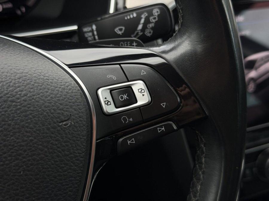Pelēks Volkswagen Passat 2018 Pērnava, ar dzinēja tilpumu 2.00 L un nobraukumu 234 tūkst. km par 15650 €, foto 20 vietnē AUTOMOTO.COM.LV