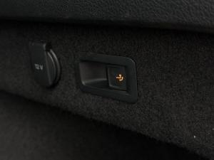 Pelēks Volkswagen Passat 2018 Pērnava, ar dzinēja tilpumu 2.00 L un nobraukumu 234 tūkst. km par 15650 €, foto 23 vietnē AUTOMOTO.COM.LV