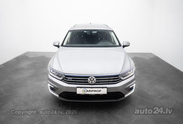 Grey Volkswagen Passat 2018 in Tallinn, with an engine capacity of 1.40 L and mileage of 196 thousand km for 11999 €, photo 2 on AUTOMOTO.COM.LV