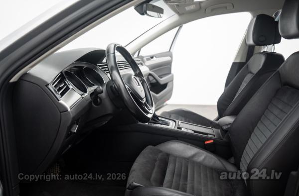 Grey Volkswagen Passat 2018 in Tallinn, with an engine capacity of 1.40 L and mileage of 196 thousand km for 11999 €, photo 7 on AUTOMOTO.COM.LV