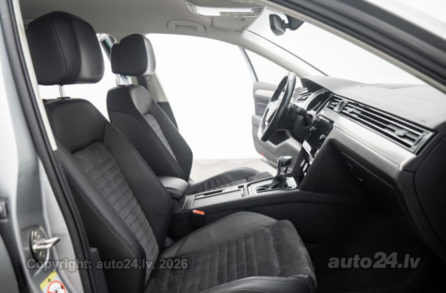 Grey Volkswagen Passat 2018 in Tallinn, with an engine capacity of 1.40 L and mileage of 196 thousand km for 11999 €, photo 11 on AUTOMOTO.COM.LV