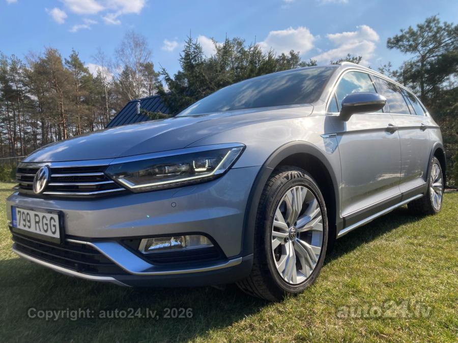 Grey Volkswagen Passat 2018 in Tallinn, with an engine capacity of 2.00 L and mileage of 132 thousand km for 19800 €, photo 4 on AUTOMOTO.COM.LV