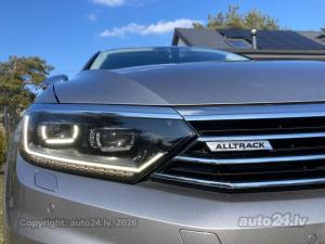 Grey Volkswagen Passat 2018 in Tallinn, with an engine capacity of 2.00 L and mileage of 132 thousand km for 19800 €, photo 7 on AUTOMOTO.COM.LV