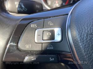 Grey Volkswagen Passat 2018 in Tallinn, with an engine capacity of 2.00 L and mileage of 132 thousand km for 19800 €, photo 13 on AUTOMOTO.COM.LV