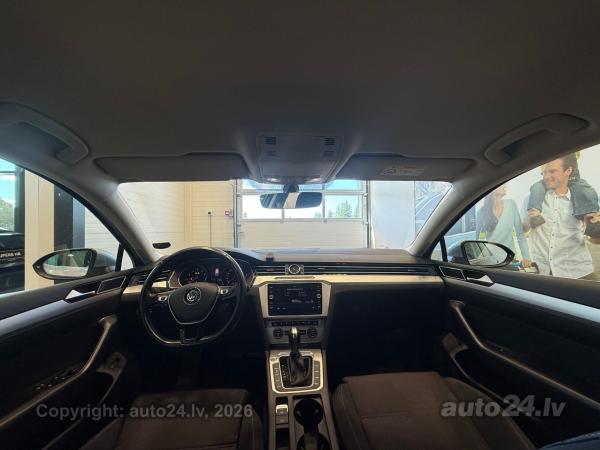 Grey Volkswagen Passat 2018 in Rakvere, with an engine capacity of 1.50 L and mileage of 176 thousand km for 11400 €, photo 6 on AUTOMOTO.COM.LV