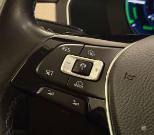 Grey Volkswagen Passat 2018 in Marijampole, with an engine capacity of 1.40 L and mileage of 221 thousand km for 13650 €, photo 21 on AUTOMOTO.COM.LV