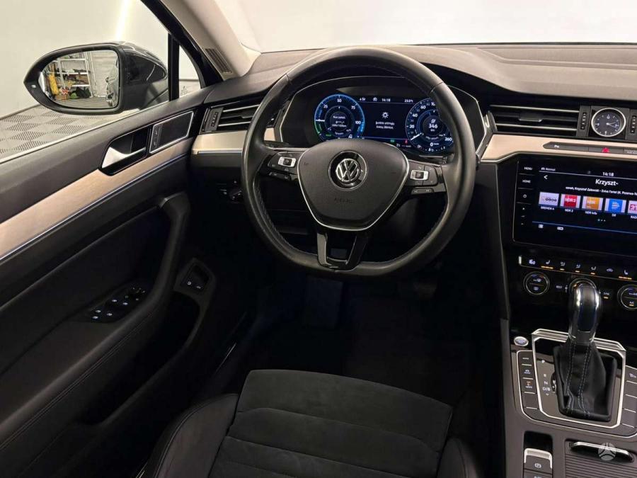Grey Volkswagen Passat 2018 in Marijampole, with an engine capacity of 1.40 L and mileage of 221 thousand km for 13650 €, photo 24 on AUTOMOTO.COM.LV