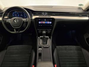 Grey Volkswagen Passat 2018 in Marijampole, with an engine capacity of 1.40 L and mileage of 221 thousand km for 13650 €, photo 26 on AUTOMOTO.COM.LV