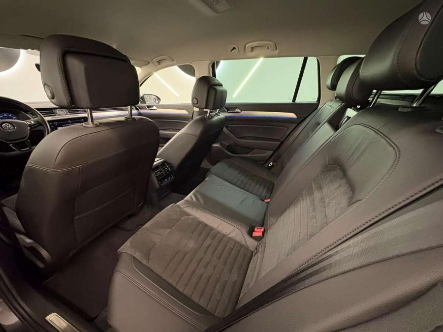 Grey Volkswagen Passat 2018 in Marijampole, with an engine capacity of 1.40 L and mileage of 221 thousand km for 13650 €, photo 27 on AUTOMOTO.COM.LV
