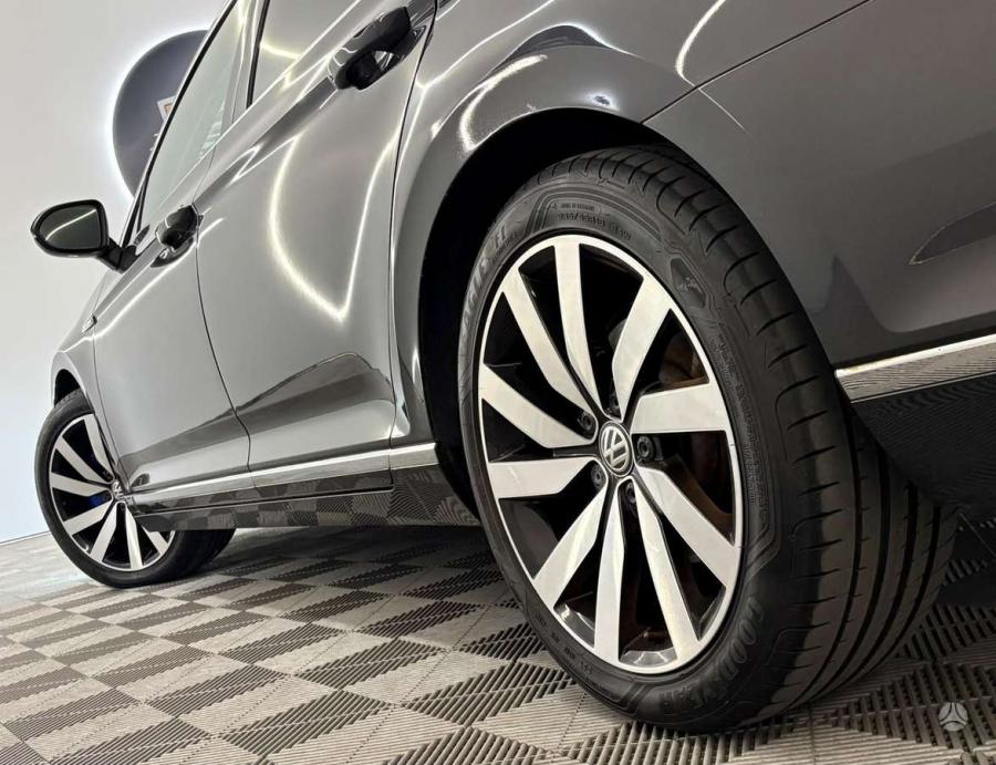 Grey Volkswagen Passat 2018 in Marijampole, with an engine capacity of 1.40 L and mileage of 221 thousand km for 13650 €, photo 29 on AUTOMOTO.COM.LV