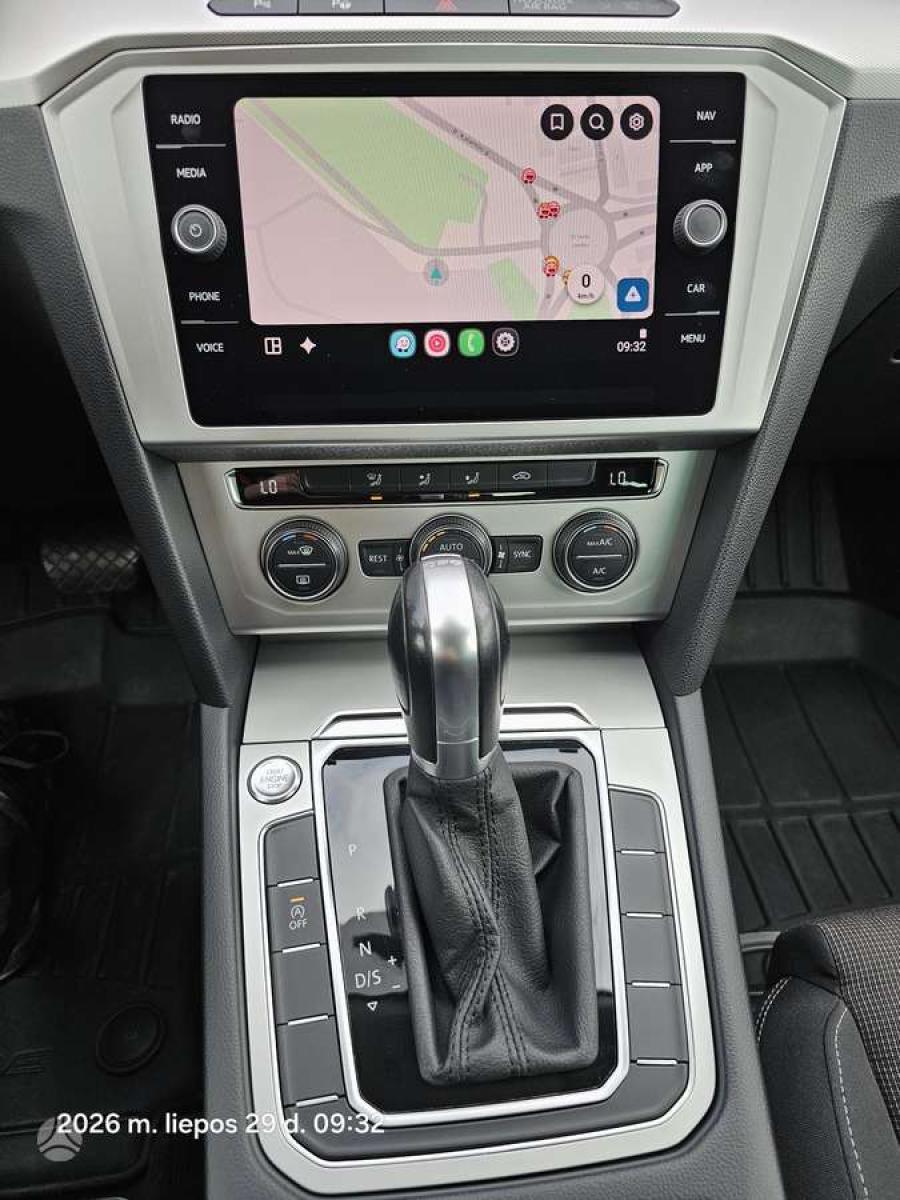 Pelēks Volkswagen Passat 2018 Kauņa, ar dzinēja tilpumu 1.97 L un nobraukumu 172 tūkst. km par 11500 €, foto 10 vietnē AUTOMOTO.COM.LV