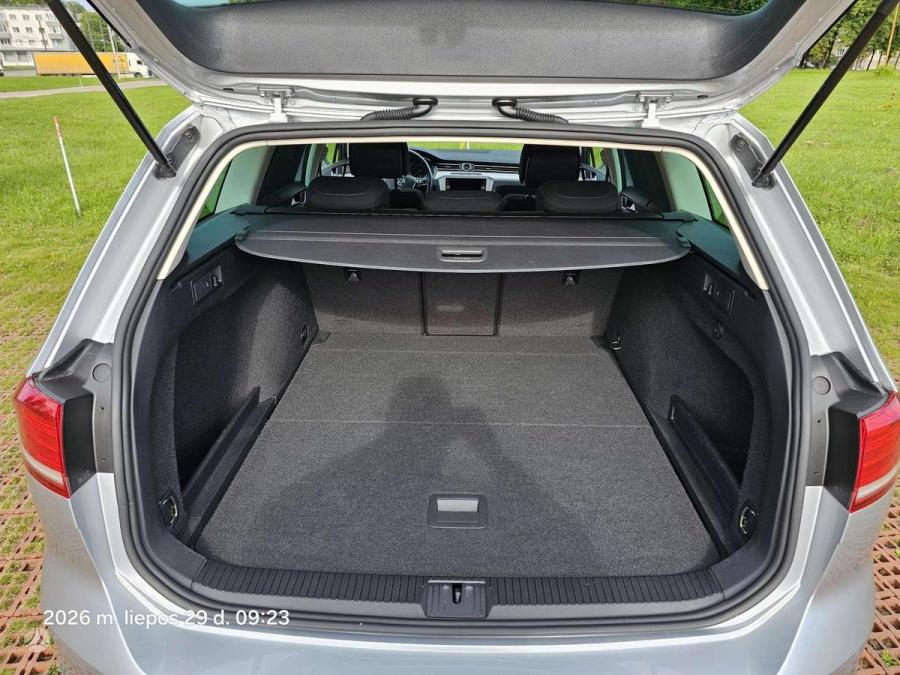Pelēks Volkswagen Passat 2018 Kauņa, ar dzinēja tilpumu 1.97 L un nobraukumu 172 tūkst. km par 11500 €, foto 19 vietnē AUTOMOTO.COM.LV