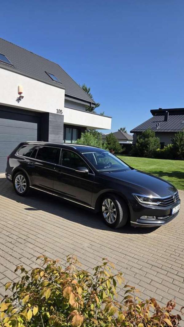 Grey Volkswagen Passat 2018 in Vilnius, with an engine capacity of 1.97 L and mileage of 290 thousand km for 12800 €, photo 5 on AUTOMOTO.COM.LV