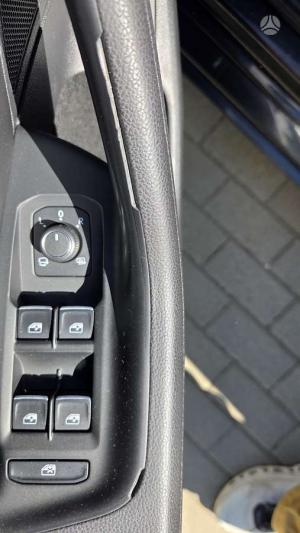 Grey Volkswagen Passat 2018 in Vilnius, with an engine capacity of 1.97 L and mileage of 290 thousand km for 12800 €, photo 23 on AUTOMOTO.COM.LV