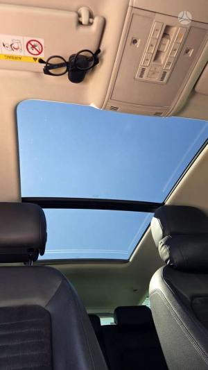 Grey Volkswagen Passat 2018 in Vilnius, with an engine capacity of 1.97 L and mileage of 290 thousand km for 12800 €, photo 35 on AUTOMOTO.COM.LV