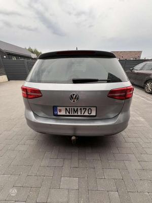 Grey Volkswagen Passat 2018 in Vilnius, with an engine capacity of 1.60 L and mileage of 281 thousand km for 8750 €, photo 7 on AUTOMOTO.COM.LV
