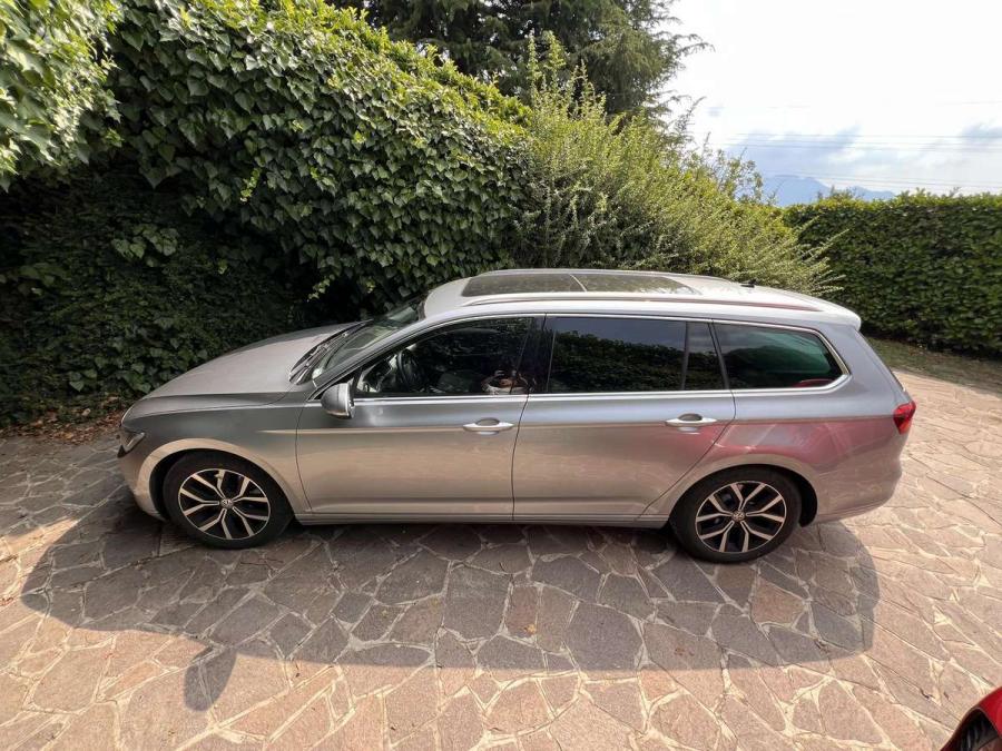 Grey Volkswagen Passat 2018 in Vilnius, with an engine capacity of 1.60 L and mileage of 281 thousand km for 8750 €, photo 8 on AUTOMOTO.COM.LV