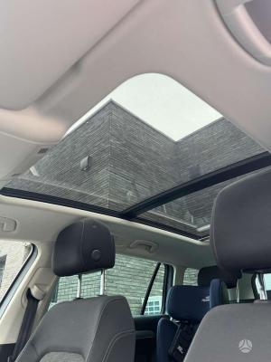 Grey Volkswagen Passat 2018 in Vilnius, with an engine capacity of 1.60 L and mileage of 281 thousand km for 8750 €, photo 14 on AUTOMOTO.COM.LV