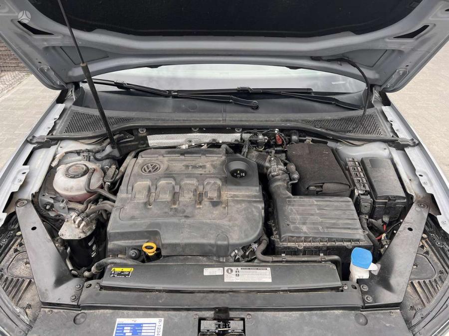 Grey Volkswagen Passat 2018 in Vilnius, with an engine capacity of 1.60 L and mileage of 281 thousand km for 8750 €, photo 16 on AUTOMOTO.COM.LV
