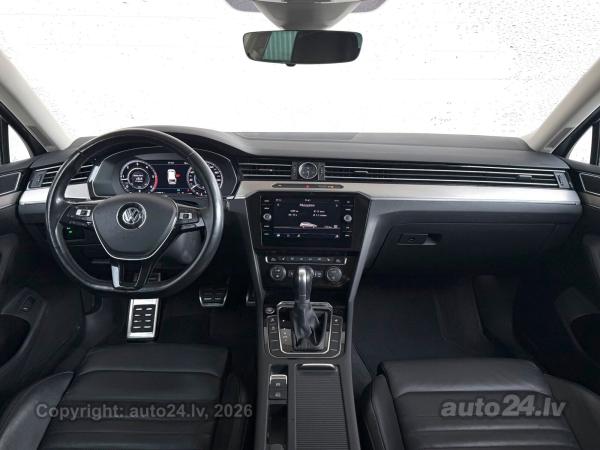 Pelēks Volkswagen Passat 2018 Tallina, ar dzinēja tilpumu 2.00 L un nobraukumu 275 tūkst. km par 11990 €, foto 10 vietnē AUTOMOTO.COM.LV