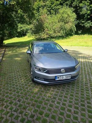 Pelēks Volkswagen Passat 2018 Viļņa, ar dzinēja tilpumu 1.97 L un nobraukumu 330 tūkst. km par 9999 €, foto 4 vietnē AUTOMOTO.COM.LV