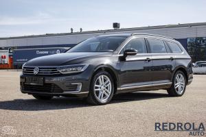 Grey Volkswagen Passat 2018 in Kaunas, with an engine capacity of 1.40 L and mileage of 156 thousand km for 13200 €, photo  on AUTOMOTO.COM.LV
