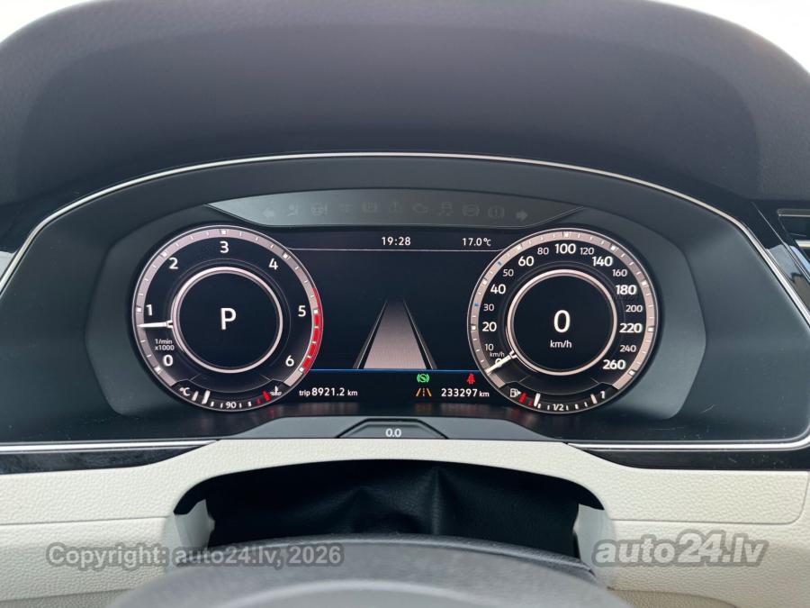 Pelēks Volkswagen Passat 2018 Tallina, ar dzinēja tilpumu 2.00 L un nobraukumu 234 tūkst. km par 15000 €, foto 11 vietnē AUTOMOTO.COM.LV