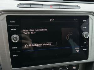 Grey Volkswagen Passat 2018 in Parnu, with an engine capacity of 1.40 L and mileage of 96 thousand km for 13900 €, photo 11 on AUTOMOTO.COM.LV