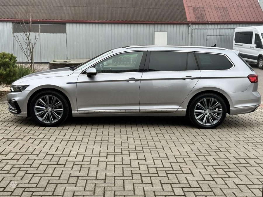 Pelēks Volkswagen Passat 2019 Marijampole, ar dzinēja tilpumu 1.40 L un nobraukumu 94 tūkst. km par 19750 €, foto 5 vietnē AUTOMOTO.COM.LV