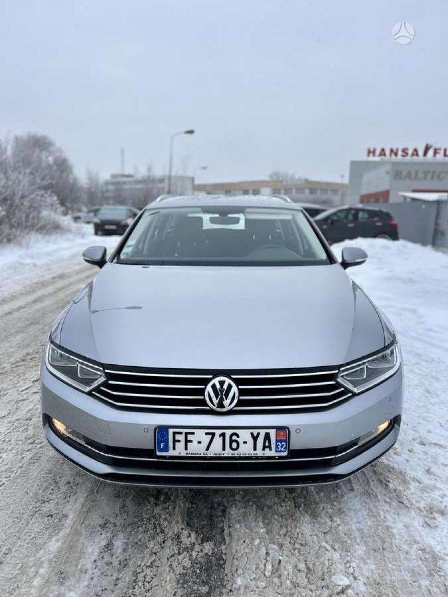 Grey Volkswagen Passat 2019 in Panevezys, with an engine capacity of 1.60 L and mileage of 269 thousand km for 9500 €, photo 2 on AUTOMOTO.COM.LV