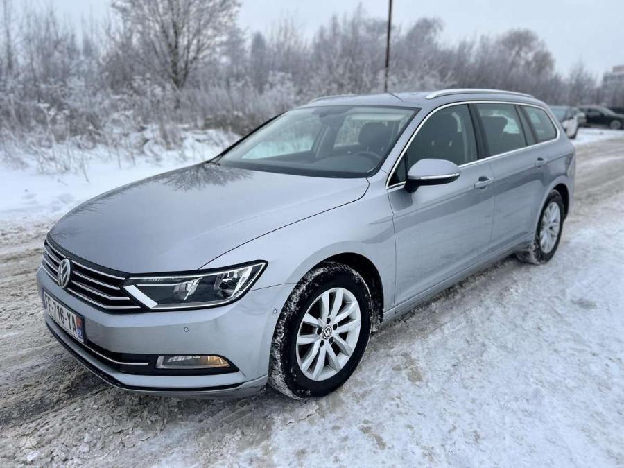 Grey Volkswagen Passat 2019 in Panevezys, with an engine capacity of 1.60 L and mileage of 269 thousand km for 9500 €, photo 3 on AUTOMOTO.COM.LV