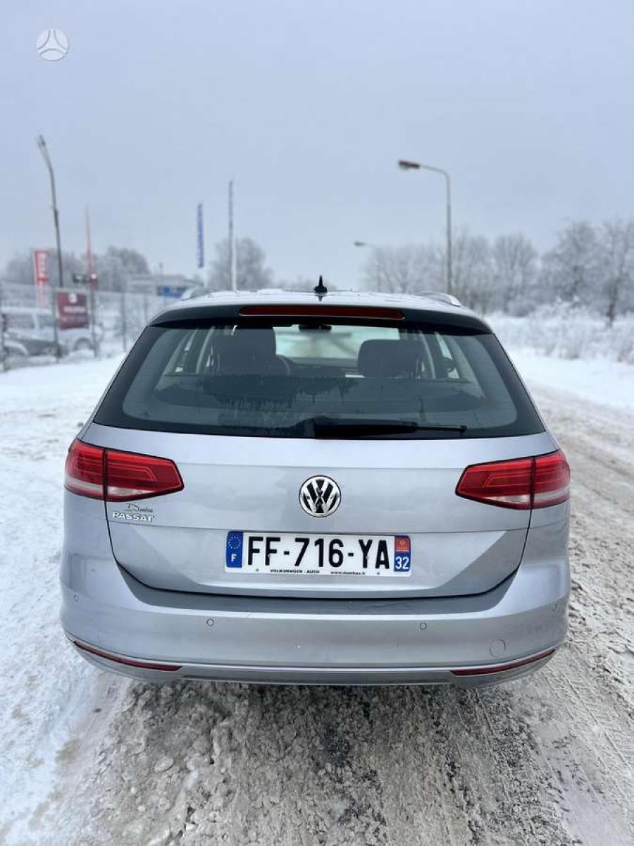 Grey Volkswagen Passat 2019 in Panevezys, with an engine capacity of 1.60 L and mileage of 269 thousand km for 9500 €, photo 6 on AUTOMOTO.COM.LV