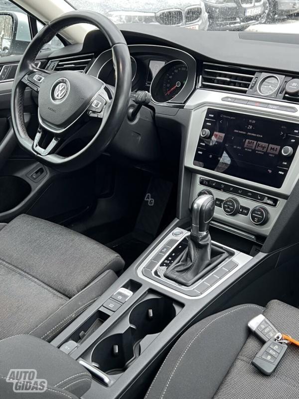 Pelēks Volkswagen Passat 2019 Viļņa, ar dzinēja tilpumu 2.00 L un nobraukumu 210 tūkst. km par 13000 €, foto 9 vietnē AUTOMOTO.COM.LV