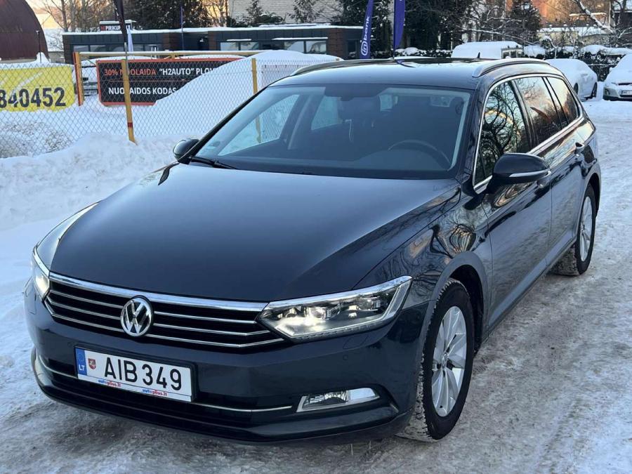 Grey Volkswagen Passat 2019 in Vilnius, with an engine capacity of 1.50 L and mileage of 184 thousand km for 12500 €, photo 1 on AUTOMOTO.COM.LV