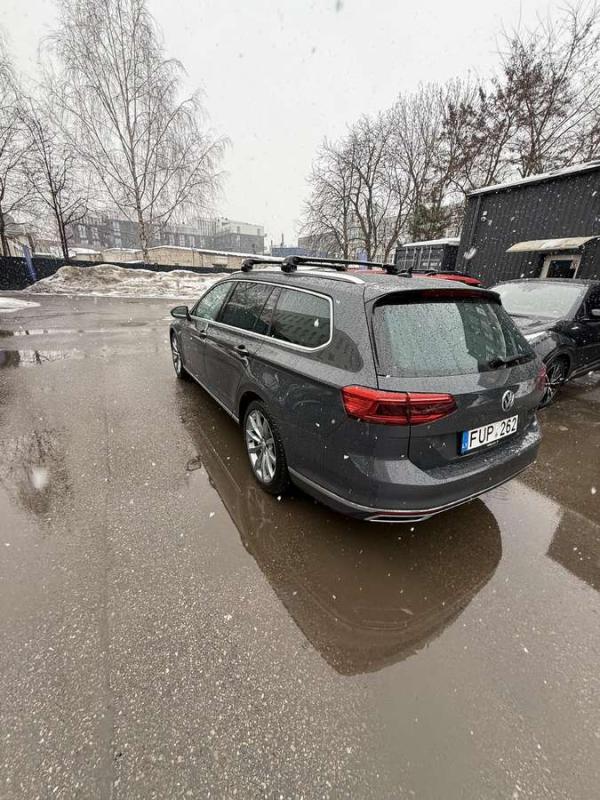 Grey Volkswagen Passat 2019 in Vilnius, with an engine capacity of 1.98 L and mileage of 156 thousand km for 31000 €, photo 6 on AUTOMOTO.COM.LV