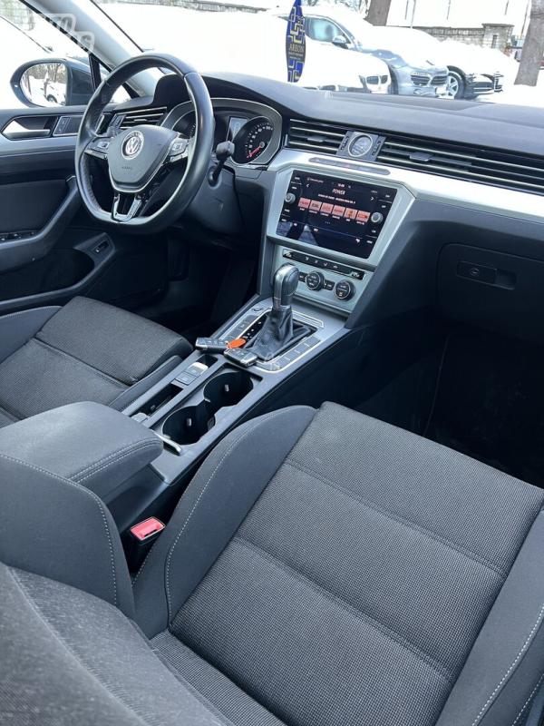 Grey Volkswagen Passat 2019 in Vilnius, with an engine capacity of 1.50 L and mileage of 184 thousand km for 12500 €, photo 9 on AUTOMOTO.COM.LV