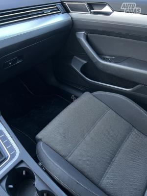 Grey Volkswagen Passat 2019 in Vilnius, with an engine capacity of 1.50 L and mileage of 184 thousand km for 12500 €, photo 18 on AUTOMOTO.COM.LV