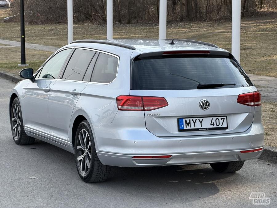Pelēks Volkswagen Passat 2019 Viļņa, ar dzinēja tilpumu 2.00 L un nobraukumu 210 tūkst. km par 12000 €, foto 2 vietnē AUTOMOTO.COM.LV