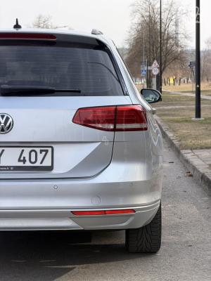 Pelēks Volkswagen Passat 2019 Viļņa, ar dzinēja tilpumu 2.00 L un nobraukumu 210 tūkst. km par 12000 €, foto 4 vietnē AUTOMOTO.COM.LV