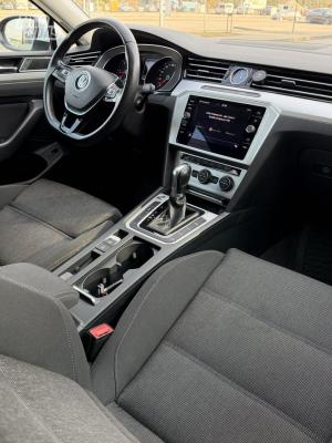 Pelēks Volkswagen Passat 2019 Viļņa, ar dzinēja tilpumu 2.00 L un nobraukumu 210 tūkst. km par 12000 €, foto 11 vietnē AUTOMOTO.COM.LV