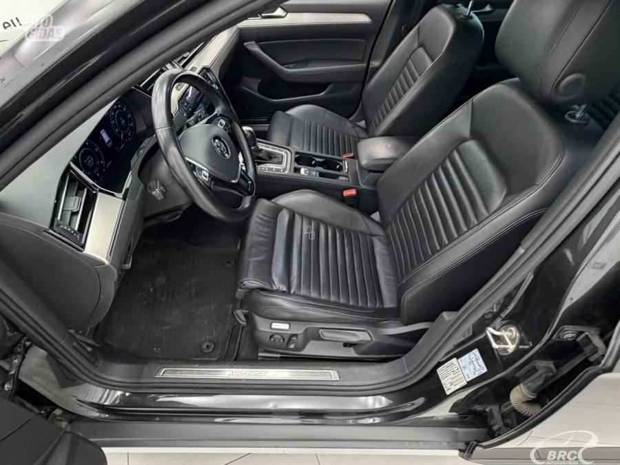 Pelēks Volkswagen Passat 2019 Avižieniai, ar dzinēja tilpumu 2.00 L un nobraukumu 157 tūkst. km par 18900 €, foto 22 vietnē AUTOMOTO.COM.LV